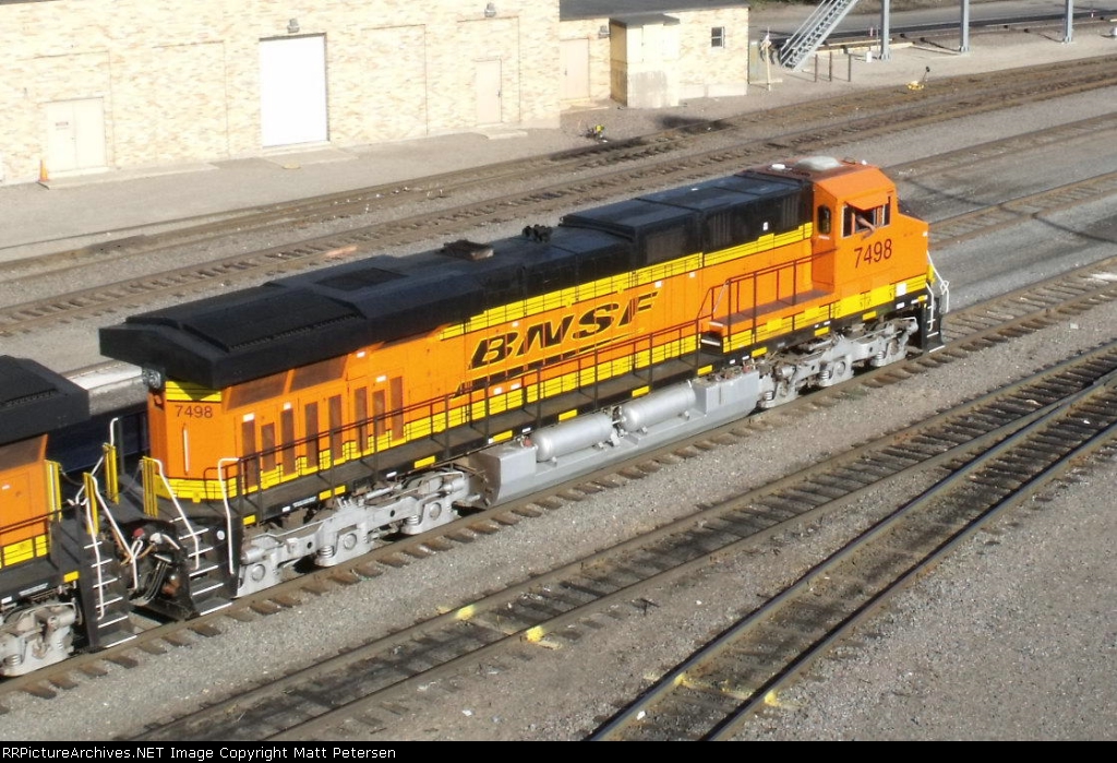 BNSF 7498